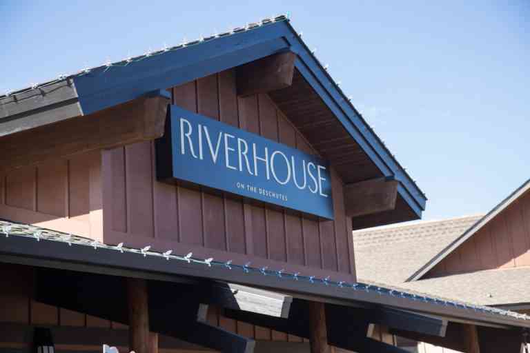 Riverhouse on the Deschutes: Retreat to Nature in Bend, Oregon